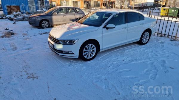 White Volkswagen Passat B8 2018 in Riga, with an engine capacity of 1.40 L and mileage of 231 thousand km for 9799 €, photo 7 on AUTOMOTO.COM.LV