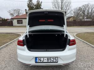 Balts Volkswagen Passat B8 2018 Ventspils, ar dzinēja tilpumu 2.00 L un nobraukumu 202 tūkst. km par 14900 €, foto 9 vietnē AUTOMOTO.COM.LV