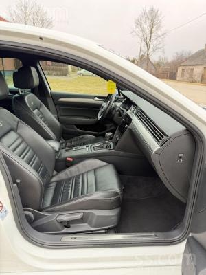 Balts Volkswagen Passat B8 2018 Ventspils, ar dzinēja tilpumu 2.00 L un nobraukumu 202 tūkst. km par 14900 €, foto 13 vietnē AUTOMOTO.COM.LV