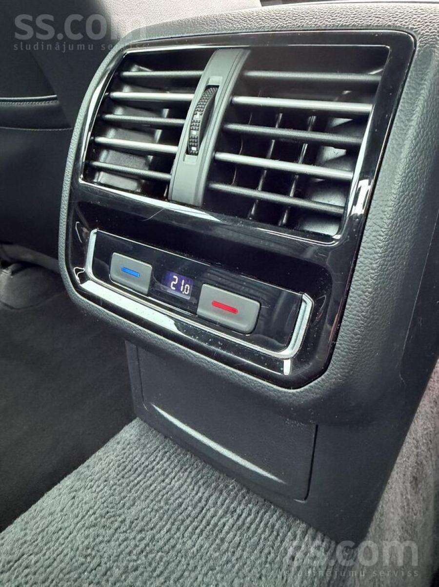 Balts Volkswagen Passat B8 2018 Ventspils, ar dzinēja tilpumu 2.00 L un nobraukumu 202 tūkst. km par 14900 €, foto 18 vietnē AUTOMOTO.COM.LV