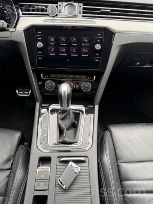 Balts Volkswagen Passat B8 2018 Ventspils, ar dzinēja tilpumu 2.00 L un nobraukumu 202 tūkst. km par 14900 €, foto 20 vietnē AUTOMOTO.COM.LV
