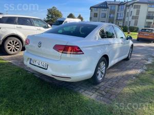 White Volkswagen Passat B8 2019 in Riga, with an engine capacity of 1.50 L and mileage of 116 thousand km for 14400 €, photo 3 on AUTOMOTO.COM.LV