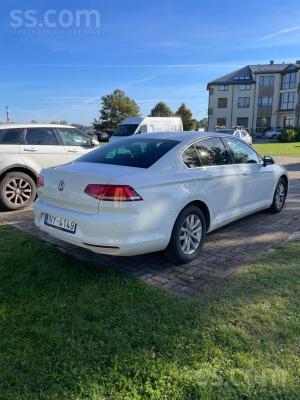 White Volkswagen Passat B8 2019 in Riga, with an engine capacity of 1.50 L and mileage of 116 thousand km for 14400 €, photo 5 on AUTOMOTO.COM.LV