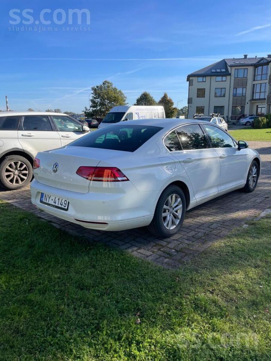 White Volkswagen Passat B8 2019 in Riga, with an engine capacity of 1.50 L and mileage of 116 thousand km for 14400 €, photo 5 on AUTOMOTO.COM.LV