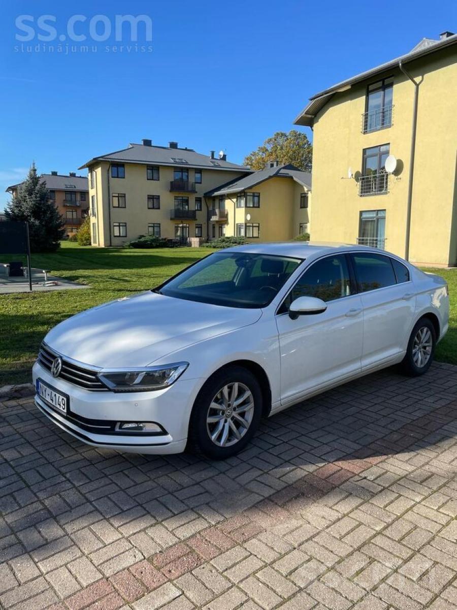 White Volkswagen Passat B8 2019 in Riga, with an engine capacity of 1.50 L and mileage of 116 thousand km for 14400 €, photo 6 on AUTOMOTO.COM.LV