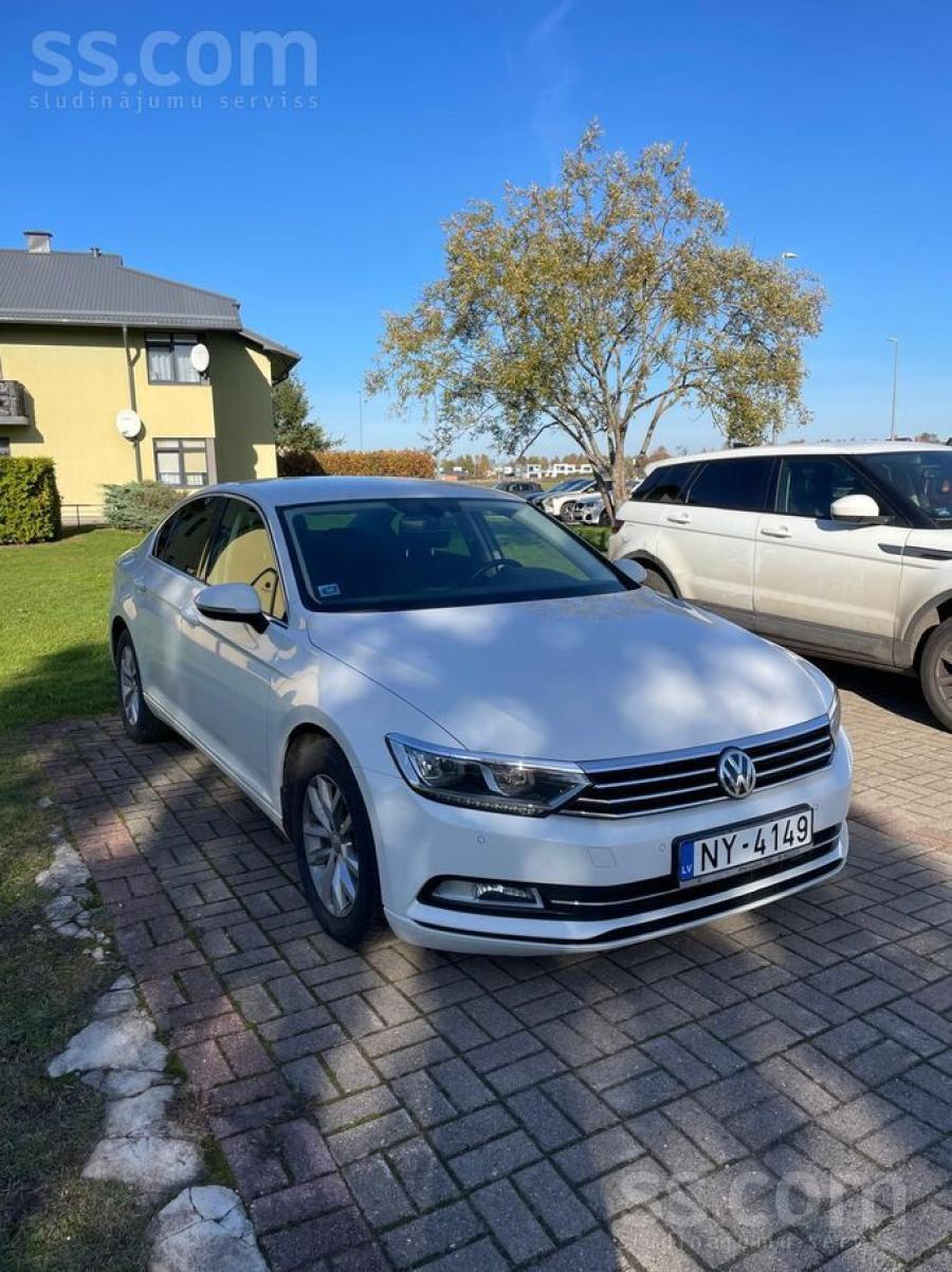 White Volkswagen Passat B8 2019 in Riga, with an engine capacity of 1.50 L and mileage of 116 thousand km for 14400 €, photo 7 on AUTOMOTO.COM.LV