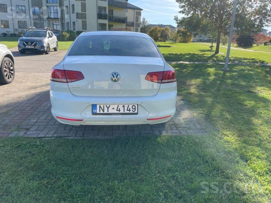 White Volkswagen Passat B8 2019 in Riga, with an engine capacity of 1.50 L and mileage of 116 thousand km for 14400 €, photo 9 on AUTOMOTO.COM.LV