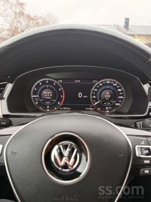 White Volkswagen Passat B8 2019 in Jelgava, with an engine capacity of 1.50 L and mileage of 178 thousand km for 14500 €, photo 4 on AUTOMOTO.COM.LV