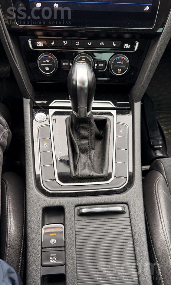 White Volkswagen Passat B8 2019 in Jelgava, with an engine capacity of 1.50 L and mileage of 184 thousand km for 15500 €, photo 7 on AUTOMOTO.COM.LV