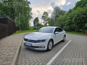 White Volkswagen Passat B8 2019 in Riga, with an engine capacity of 1.50 L and mileage of 131 thousand km for 14500 €, photo 5 on AUTOMOTO.COM.LV