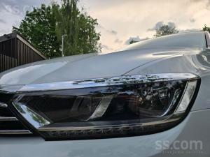 White Volkswagen Passat B8 2019 in Riga, with an engine capacity of 1.50 L and mileage of 131 thousand km for 14500 €, photo 13 on AUTOMOTO.COM.LV