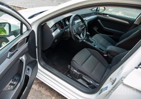 Balts Volkswagen Passat B8 2020 Cēsis, ar dzinēja tilpumu 2.00 L un nobraukumu 105 tūkst. km par 18500 €, foto 9 vietnē AUTOMOTO.COM.LV
