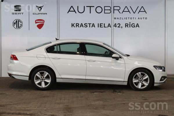 White Volkswagen Passat B8 2021 in Riga, with an engine capacity of 1.50 L and mileage of 115 thousand km for 19000 €, photo 5 on AUTOMOTO.COM.LV