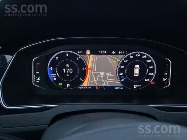 Balts Volkswagen Passat B8 2022 Rīga, ar dzinēja tilpumu 2.00 L un nobraukumu 67 tūkst. km par 29000 €, foto 10 vietnē AUTOMOTO.COM.LV