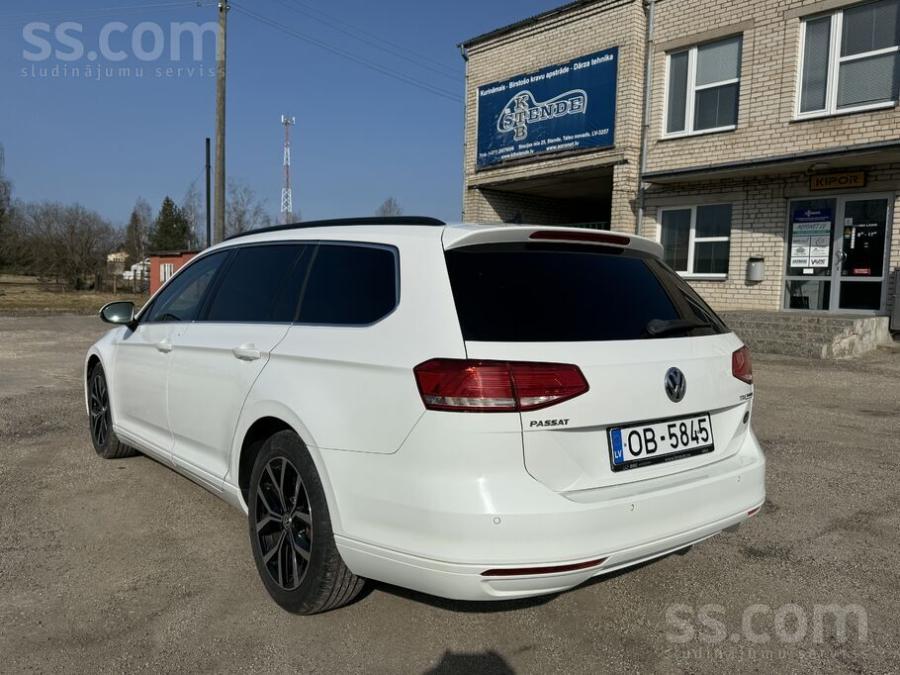 White Volkswagen Passat B8 2015 in Tukums, with an engine capacity of 1.60 L and mileage of 0 thousand km for 7999 €, photo 8 on AUTOMOTO.COM.LV