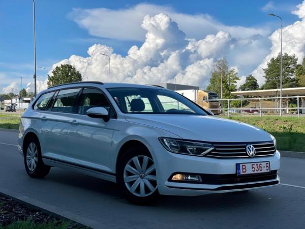 White Volkswagen Passat B8 2015 in Rezekne, with an engine capacity of 2.00 L and mileage of 209 thousand km for 8990 €, photo 11 on AUTOMOTO.COM.LV
