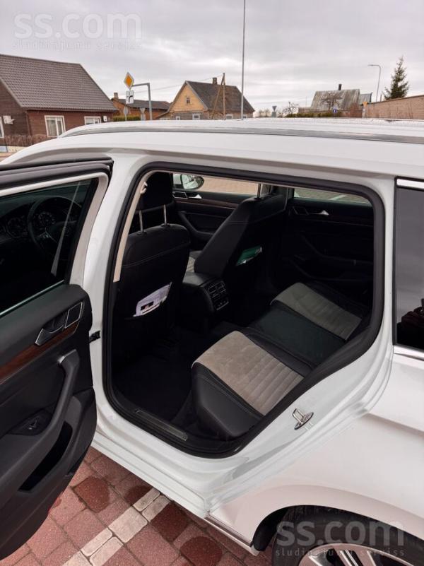 White Volkswagen Passat B8 2015 in Preili, with an engine capacity of 2.00 L and mileage of 304 thousand km for 8500 €, photo 8 on AUTOMOTO.COM.LV