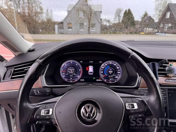White Volkswagen Passat B8 2015 in Preili, with an engine capacity of 2.00 L and mileage of 304 thousand km for 8500 €, photo 10 on AUTOMOTO.COM.LV