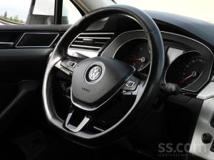 White Volkswagen Passat B8 2015 in Riga, with an engine capacity of 1.60 L and mileage of 375 thousand km for 7200 €, photo 13 on AUTOMOTO.COM.LV