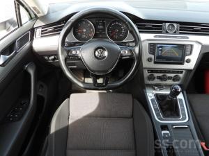 White Volkswagen Passat B8 2015 in Riga, with an engine capacity of 1.60 L and mileage of 375 thousand km for 7200 €, photo 14 on AUTOMOTO.COM.LV