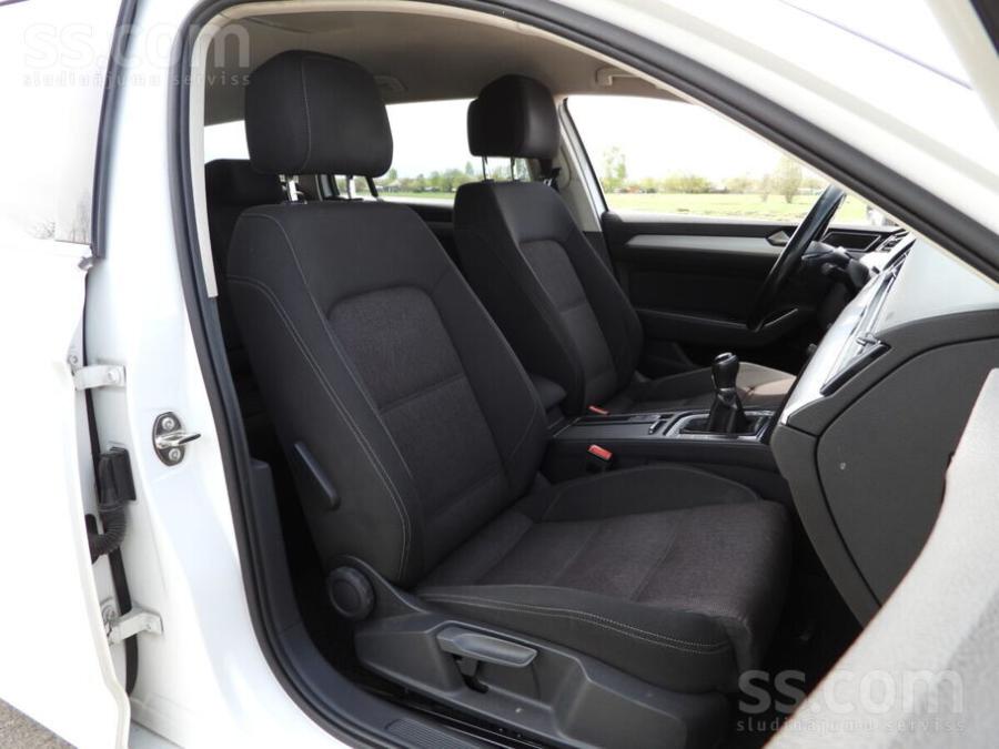 White Volkswagen Passat B8 2015 in Riga, with an engine capacity of 1.60 L and mileage of 375 thousand km for 7200 €, photo 16 on AUTOMOTO.COM.LV
