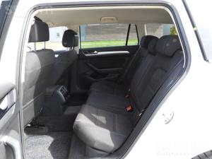White Volkswagen Passat B8 2015 in Riga, with an engine capacity of 1.60 L and mileage of 375 thousand km for 7200 €, photo 19 on AUTOMOTO.COM.LV