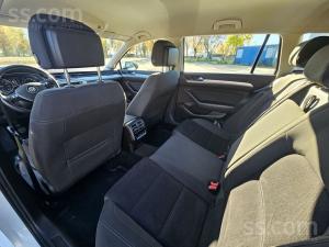 Balts Volkswagen Passat B8 2015 Rīga, ar dzinēja tilpumu 1.40 L un nobraukumu 153 tūkst. km par 8100 €, foto 7 vietnē AUTOMOTO.COM.LV