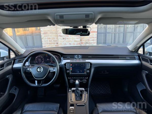 White Volkswagen Passat B8 2015 in Riga, with an engine capacity of 2.00 L and mileage of 314 thousand km for 7700 €, photo 7 on AUTOMOTO.COM.LV