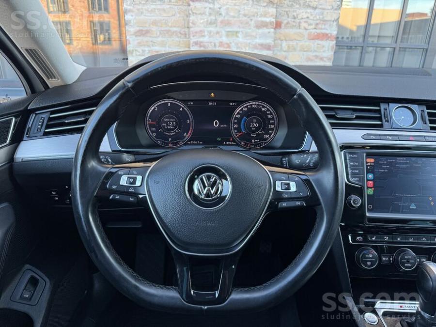 White Volkswagen Passat B8 2015 in Riga, with an engine capacity of 2.00 L and mileage of 314 thousand km for 7700 €, photo 9 on AUTOMOTO.COM.LV
