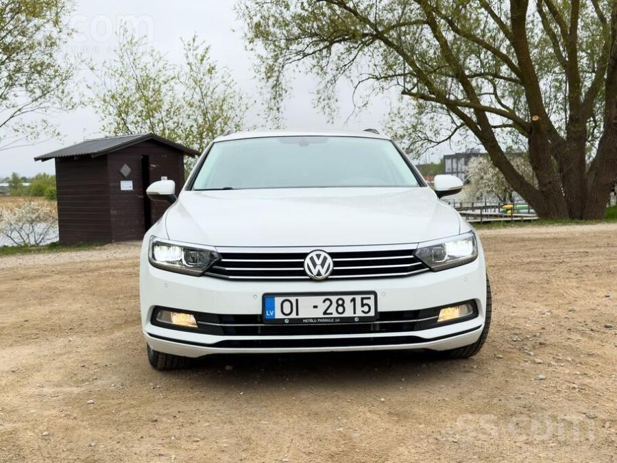 Balts Volkswagen Passat B8 2015 Liepāja, ar dzinēja tilpumu 1.60 L un nobraukumu 166 tūkst. km par 7499 €, foto 1 vietnē AUTOMOTO.COM.LV