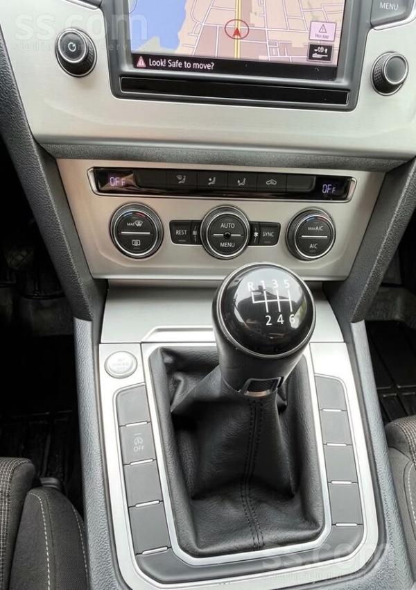White Volkswagen Passat B8 2015 in Liepaja, with an engine capacity of 1.60 L and mileage of 166 thousand km for 7499 €, photo 10 on AUTOMOTO.COM.LV