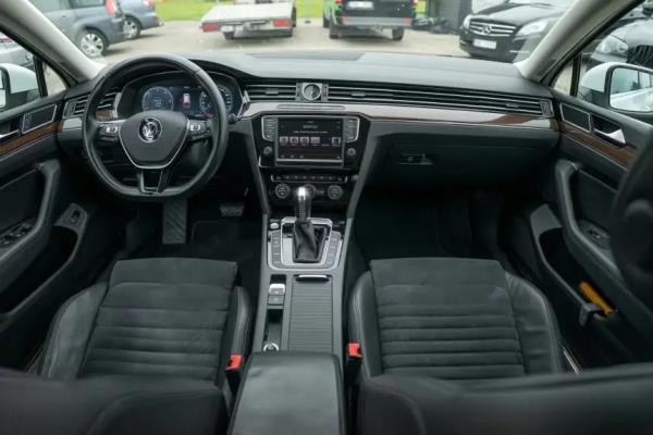 Balts Volkswagen Passat B8 2015 Liepāja, ar dzinēja tilpumu 1.60 L un nobraukumu 329 tūkst. km par 12850 €, foto 8 vietnē AUTOMOTO.COM.LV