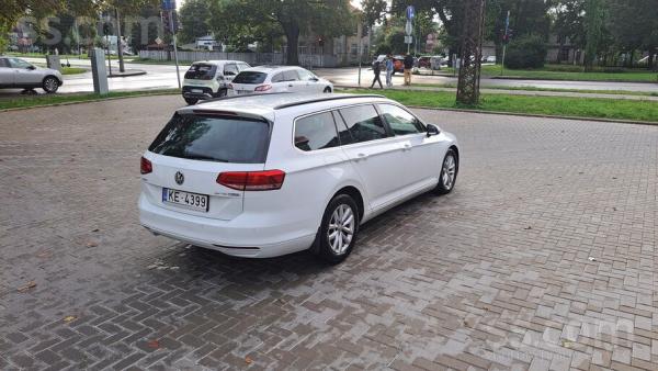 Balts Volkswagen Passat B8 2015 Rīga, ar dzinēja tilpumu 2.00 L un nobraukumu 294 tūkst. km par 6500 €, foto 4 vietnē AUTOMOTO.COM.LV