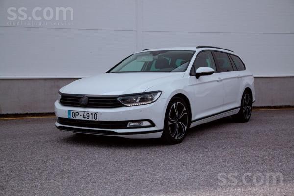White Volkswagen Passat B8 2015 in Valka, with an engine capacity of 2.00 L and mileage of 336 thousand km for 12000 €, photo 3 on AUTOMOTO.COM.LV