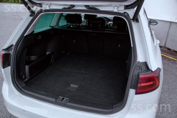 White Volkswagen Passat B8 2015 in Valka, with an engine capacity of 2.00 L and mileage of 336 thousand km for 12000 €, photo 7 on AUTOMOTO.COM.LV