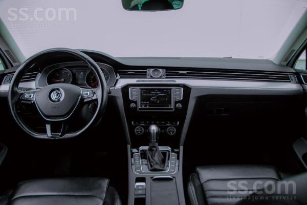 White Volkswagen Passat B8 2015 in Valka, with an engine capacity of 2.00 L and mileage of 336 thousand km for 12000 €, photo 10 on AUTOMOTO.COM.LV