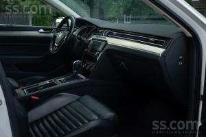Balts Volkswagen Passat B8 2015 Jelgava, ar dzinēja tilpumu 2.00 L un nobraukumu 346 tūkst. km par 6900 €, foto 8 vietnē AUTOMOTO.COM.LV
