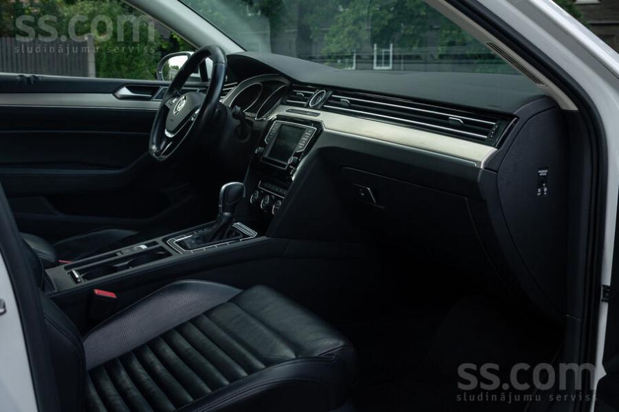 Balts Volkswagen Passat B8 2015 Jelgava, ar dzinēja tilpumu 2.00 L un nobraukumu 346 tūkst. km par 6900 €, foto 8 vietnē AUTOMOTO.COM.LV