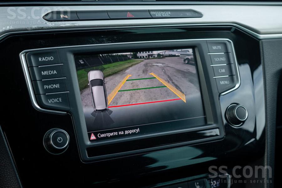 Balts Volkswagen Passat B8 2015 Jelgava, ar dzinēja tilpumu 2.00 L un nobraukumu 346 tūkst. km par 6900 €, foto 14 vietnē AUTOMOTO.COM.LV