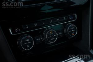 Balts Volkswagen Passat B8 2015 Jelgava, ar dzinēja tilpumu 2.00 L un nobraukumu 346 tūkst. km par 6900 €, foto 15 vietnē AUTOMOTO.COM.LV