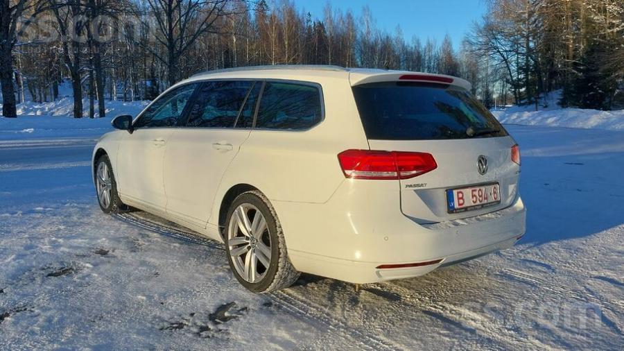 White Volkswagen Passat B8 2016 in Aluksne, with an engine capacity of 1.40 L and mileage of 0 thousand km for 9400 €, photo 9 on AUTOMOTO.COM.LV