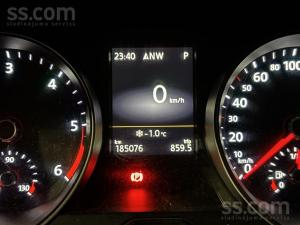 Balts Volkswagen Passat B8 2016 Gulbene, ar dzinēja tilpumu 2.00 L un nobraukumu 207 tūkst. km par 16200 €, foto 13 vietnē AUTOMOTO.COM.LV