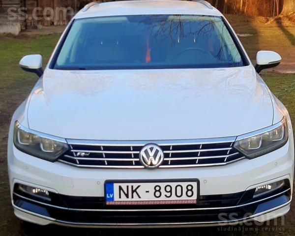 White Volkswagen Passat B8 2016 in Valmiera, with an engine capacity of 2.00 L and mileage of 0 thousand km for 8200 €, photo 4 on AUTOMOTO.COM.LV