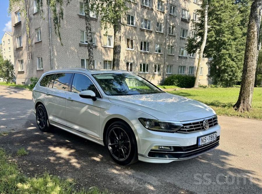 Белый Фольксваген Пассат Б8 2016 в Даугавпилс, объемом двигателя 1.60 л и пробегом 342 тыс. км за 11200 €, фото 23 на AUTOMOTO.COM.LV