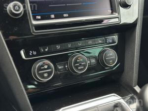 Balts Volkswagen Passat B8 2016 Rīga, ar dzinēja tilpumu 2.00 L un nobraukumu 296 tūkst. km par 8650 €, foto 17 vietnē AUTOMOTO.COM.LV