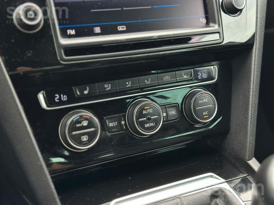 Balts Volkswagen Passat B8 2016 Rīga, ar dzinēja tilpumu 2.00 L un nobraukumu 296 tūkst. km par 8650 €, foto 17 vietnē AUTOMOTO.COM.LV