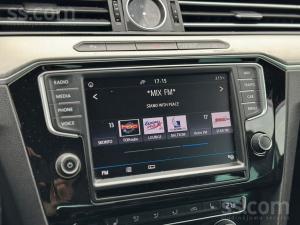 Balts Volkswagen Passat B8 2016 Rīga, ar dzinēja tilpumu 2.00 L un nobraukumu 296 tūkst. km par 8650 €, foto 18 vietnē AUTOMOTO.COM.LV