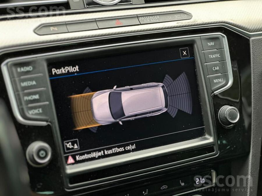 Balts Volkswagen Passat B8 2016 Rīga, ar dzinēja tilpumu 2.00 L un nobraukumu 296 tūkst. km par 8650 €, foto 19 vietnē AUTOMOTO.COM.LV