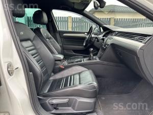 Balts Volkswagen Passat B8 2016 Rīga, ar dzinēja tilpumu 2.00 L un nobraukumu 296 tūkst. km par 8650 €, foto 23 vietnē AUTOMOTO.COM.LV