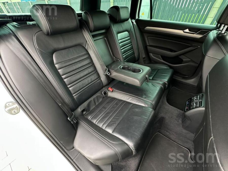 Balts Volkswagen Passat B8 2016 Rīga, ar dzinēja tilpumu 2.00 L un nobraukumu 296 tūkst. km par 8650 €, foto 26 vietnē AUTOMOTO.COM.LV
